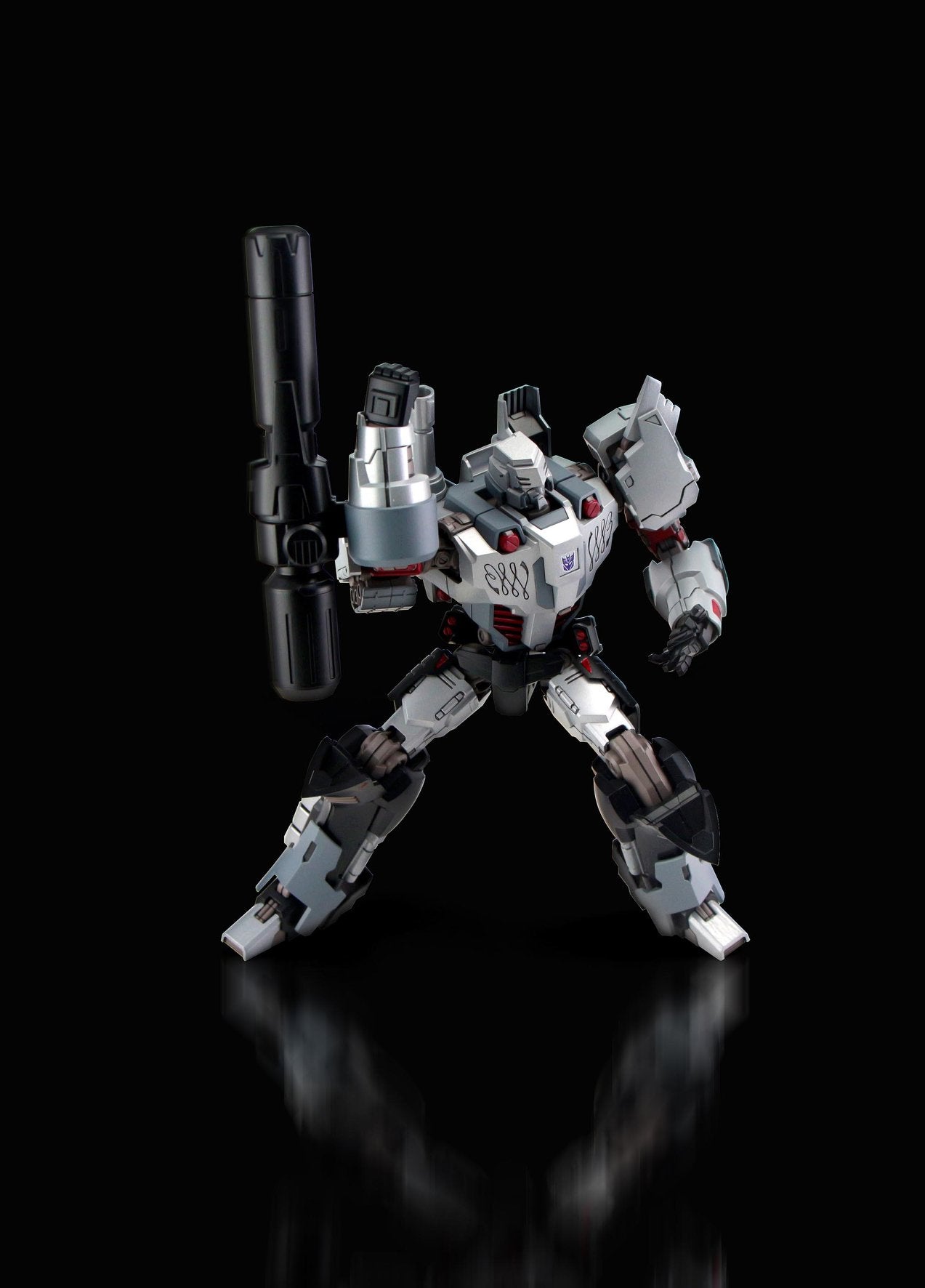 Megatron (IDW Decepticon Ver) Furai Model - Transformers IDW Flame Toys